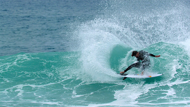 CI Team Warms Up at Lowers - Surf Station Surf Report